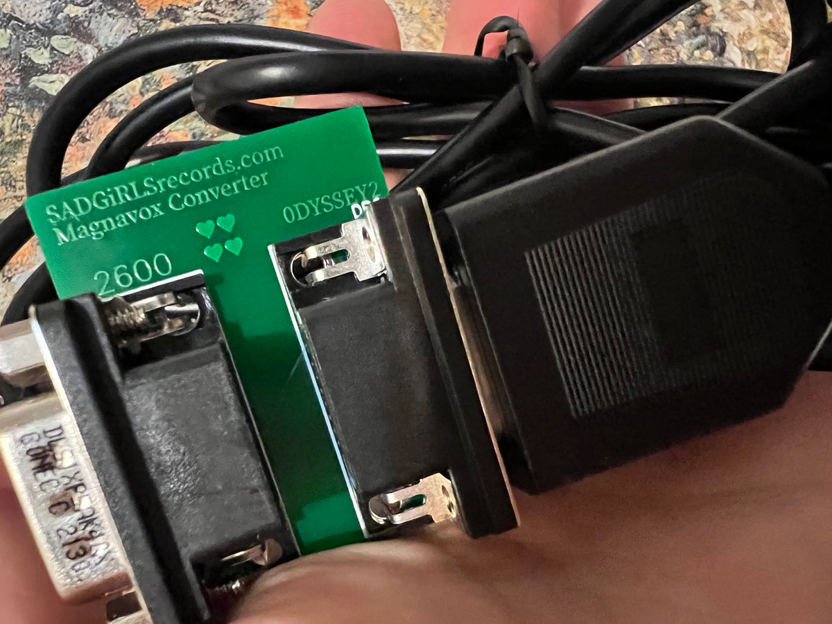 Atari 2600 to Magnavox Odyssey 2 : controller adapter / converter ...